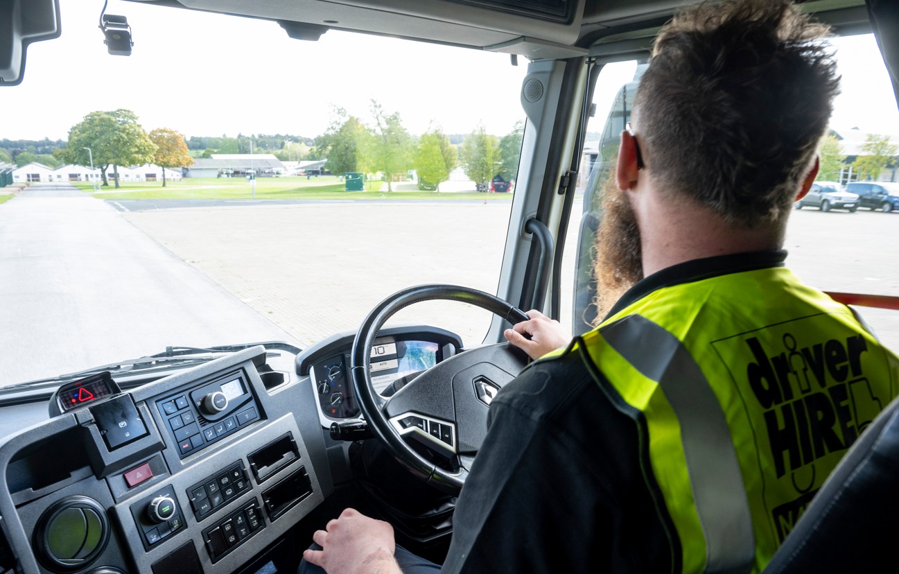 Driver Hire powers UK businesses forward in 2025 - Ready for an even ...